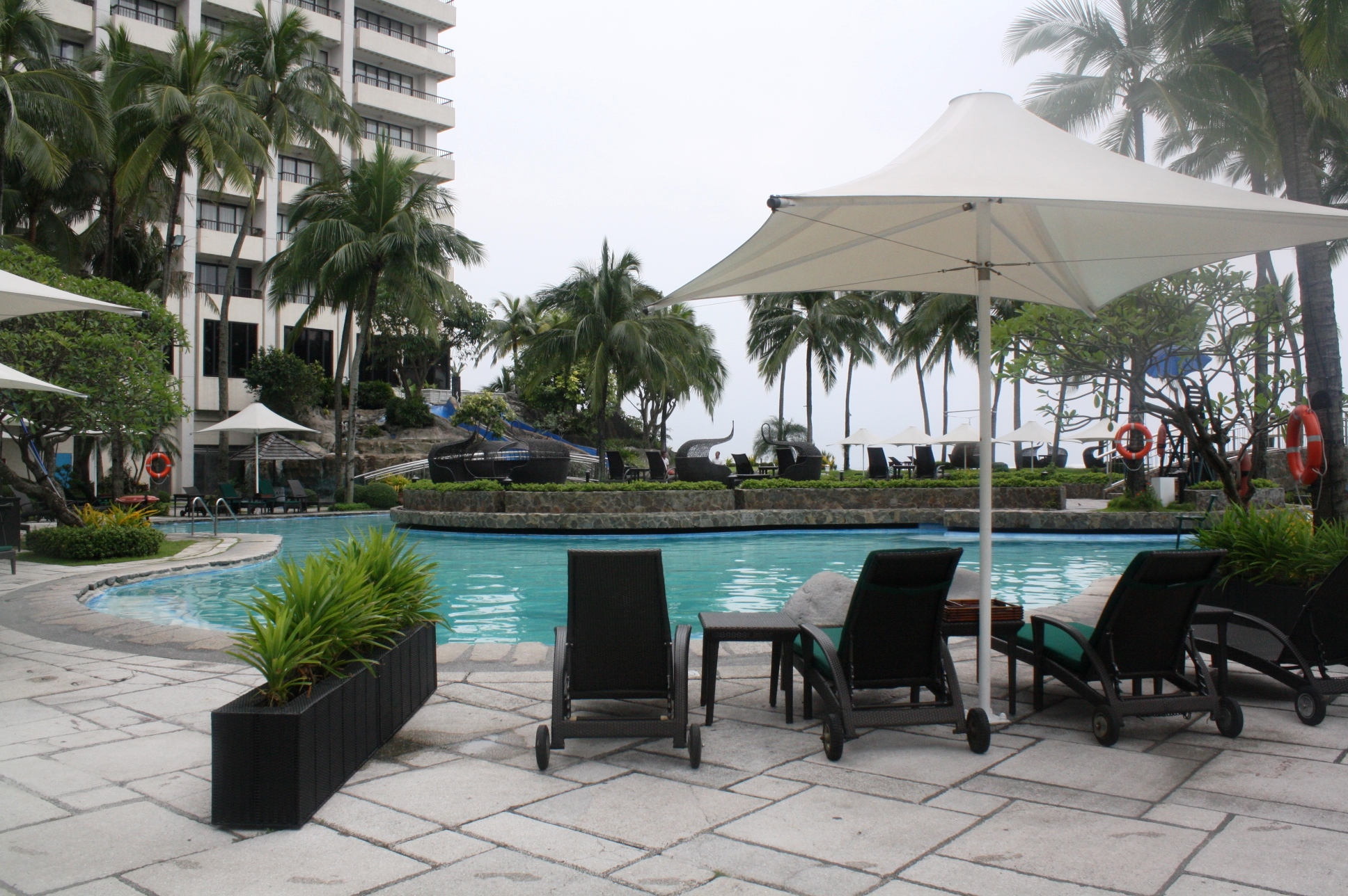 Hotel Sofitel Manila | First-Time Travels